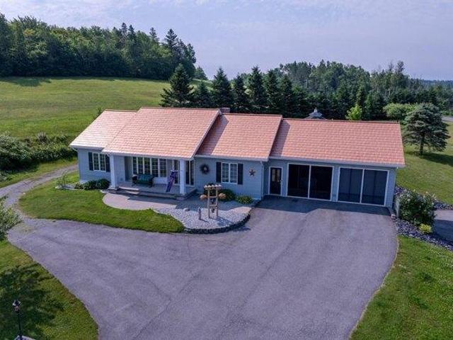 3 bedroom, Madawaska ME 04756 104329757