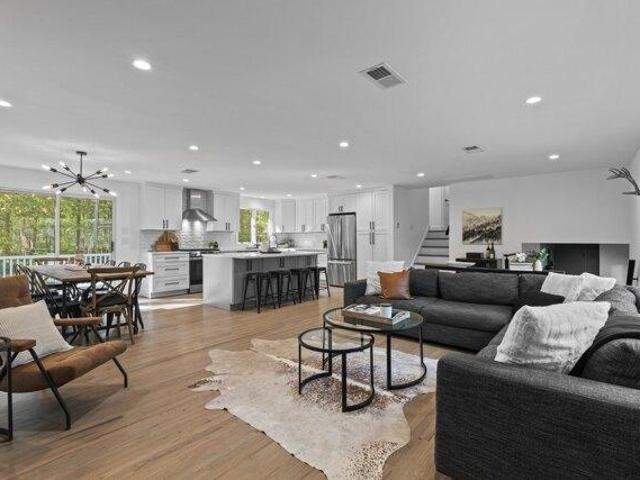 3 bedroom, Madison CT 06443 102584514