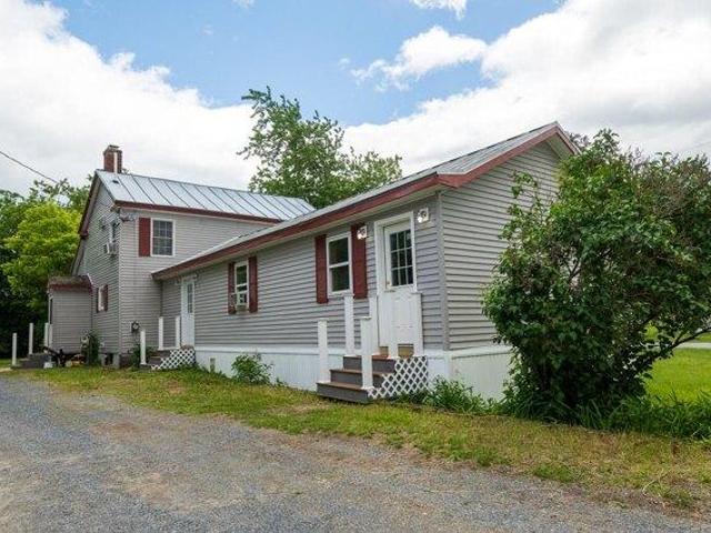 3 bedroom, Madison ME 04950 103441669