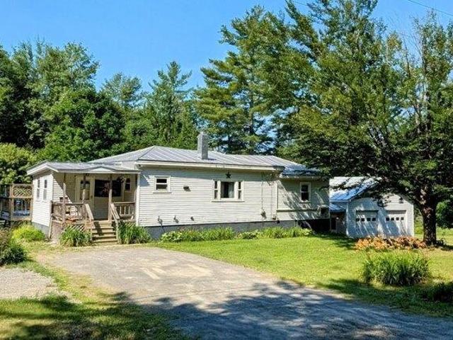 3 bedroom, Madison ME 04950 104761820