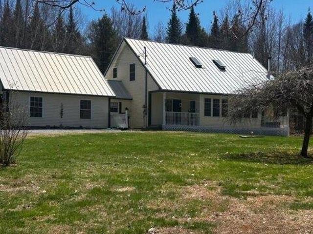 3 bedroom, Madison ME 04950 LS102214712