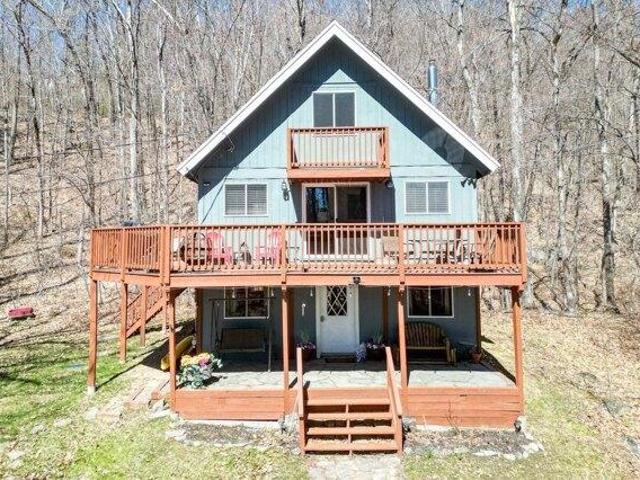 3 bedroom, Madison NH 03849 LS103070783