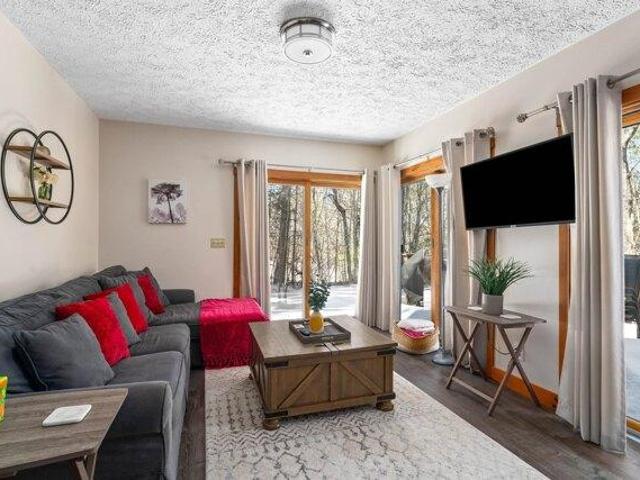 3 bedroom, Madison NH 03849 LS103102047