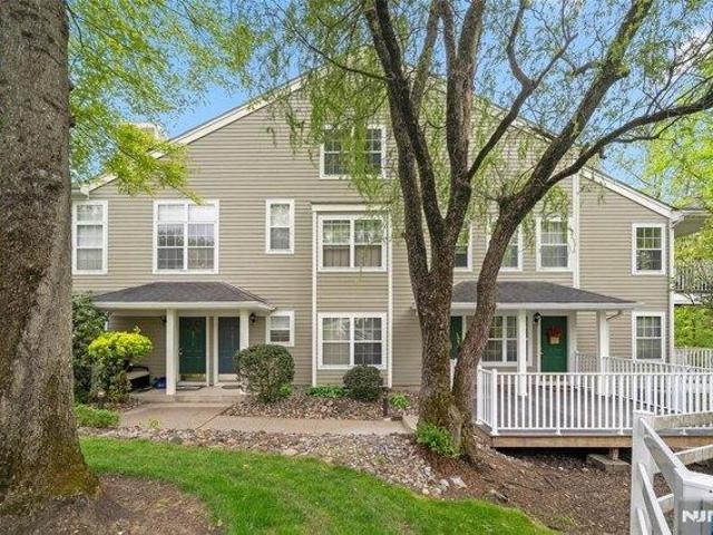 3 bedroom, Mahwah NJ 07430 102778575