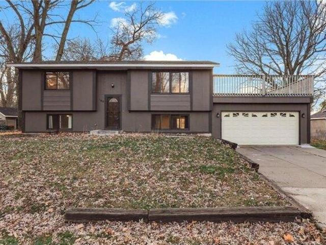 3 bedroom, Mahtomedi MN 55115 LS96894484