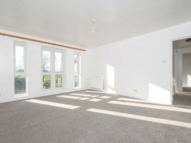 3 Bedroom maisonette to let in Arthur Road, St. Albans, Hertfordshire, AL1
