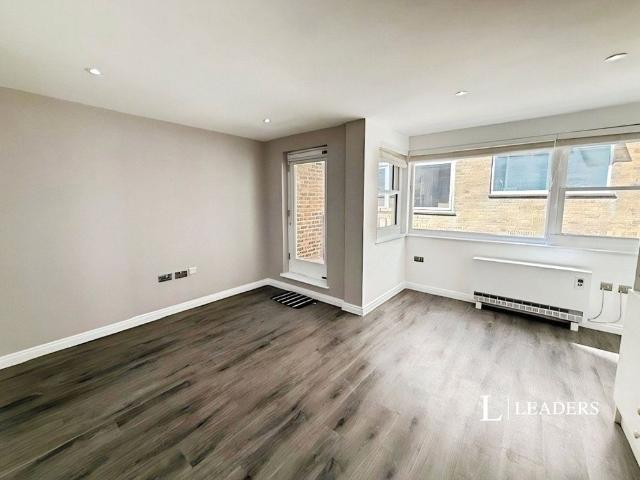 3 bedroom maisonette to rent Meeting House Lane, Brighton, East Sussex, BN1