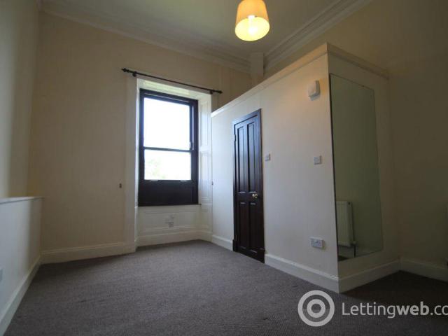 5 Bedroom Maisonette to Rent at Dundee, Dundee City, Dundee/Riverside, Dundee/West End, England