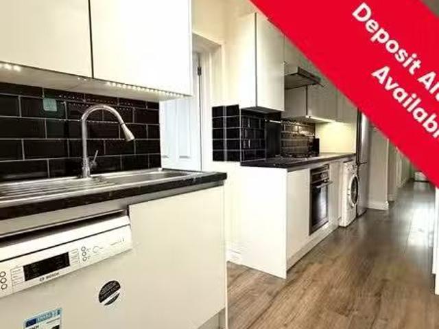 3+ bedroom maisonette to rent in Branksome Way, Harrow, HA3