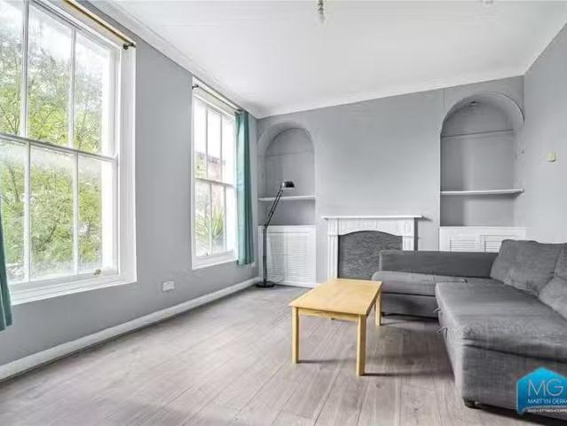 3 bedroom maisonette to rent in London, NW5