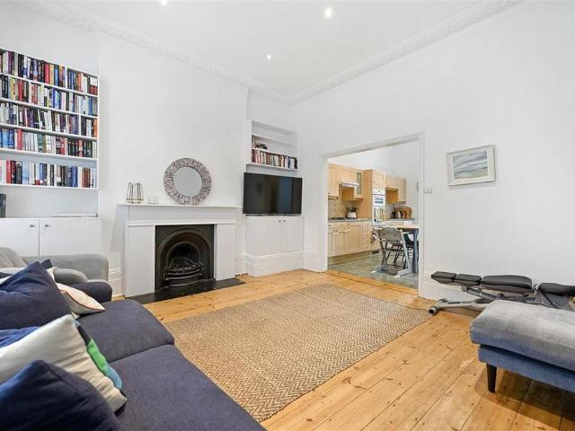 3 bedroom maisonette to rent