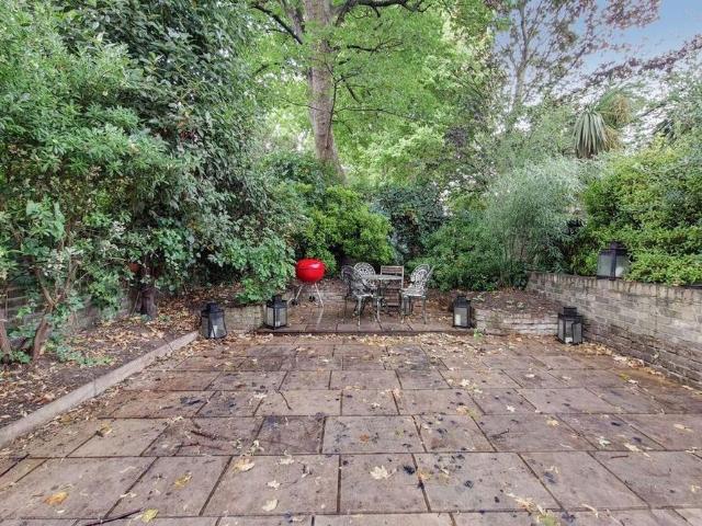 3 bedroom maisonette to rent