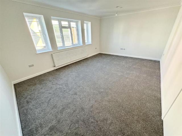 3 bedroom maisonette to rent