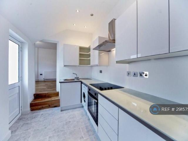 3 bedroom maisonette to rent