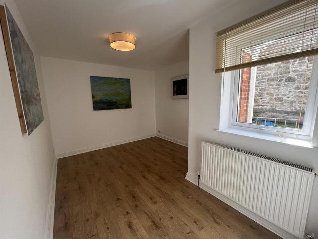 3 bedroom maisonette to rent