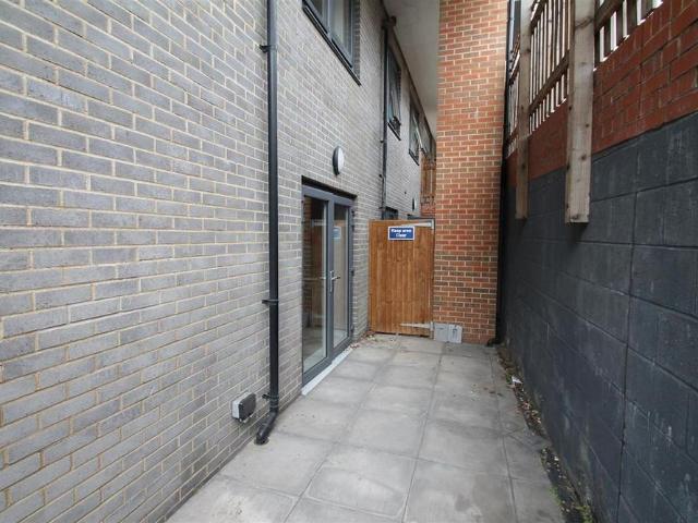 3 bedroom maisonette to rent