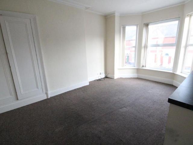 3 bedroom maisonette to rent