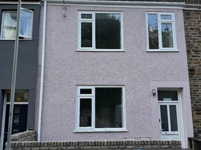 3 bedroom maisonette to rent
