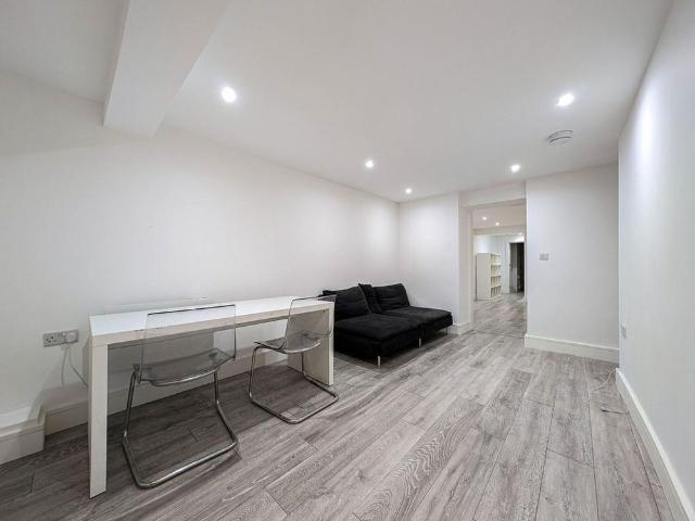 3 bedroom maisonette to rent