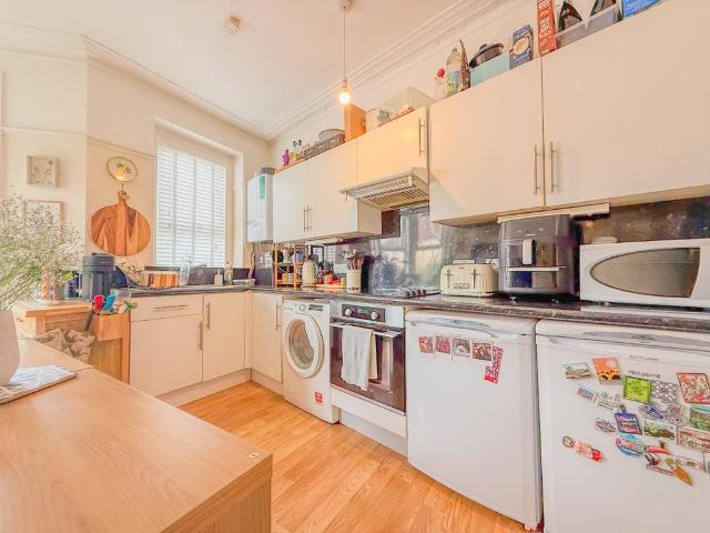 3 bedroom maisonette to rent