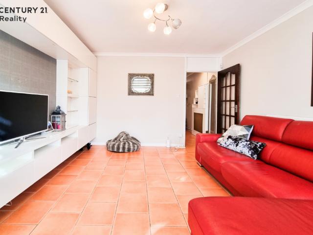 3 bedroom maisonette to rent