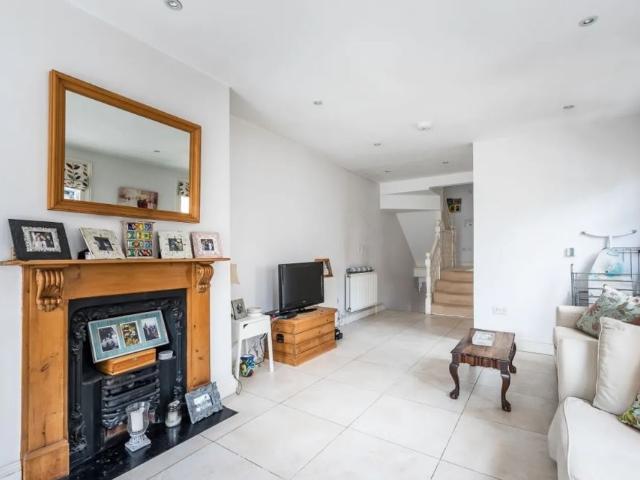 3 bedroom maisonette to rent