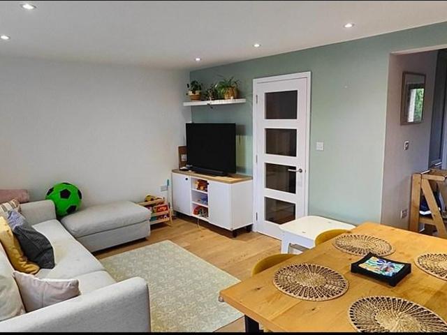 3 bedroom maisonette to rent