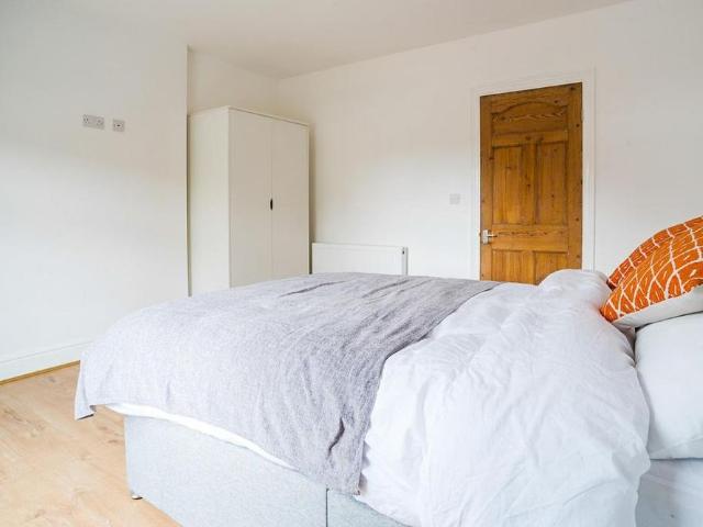 3 bedroom maisonette to rent