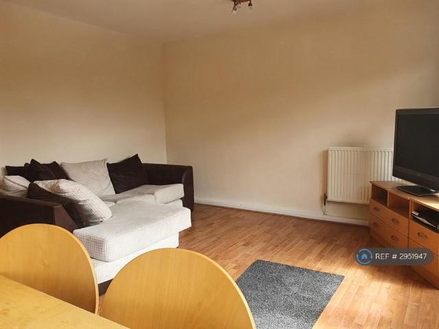 3 bedroom maisonette to rent