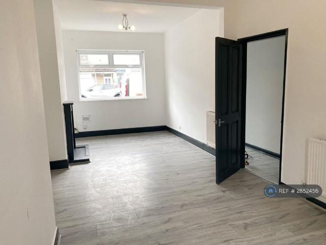 3 bedroom maisonette to rent