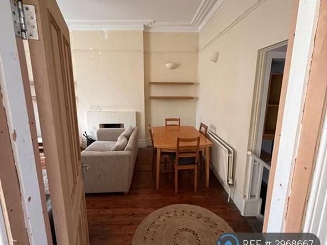 3 bedroom maisonette to rent