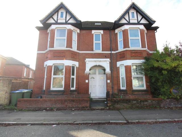 3 bedroom maisonette to rent
