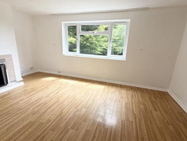 3 bedroom maisonette to rent