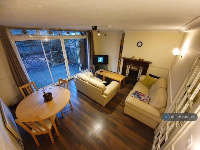 3 bedroom maisonette to rent
