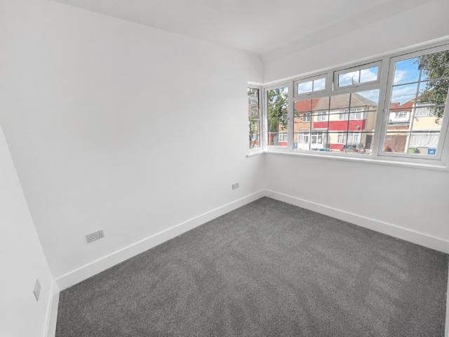 3 bedroom maisonette to rent