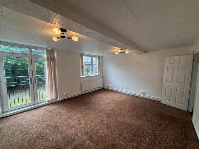 3 bedroom maisonette to rent