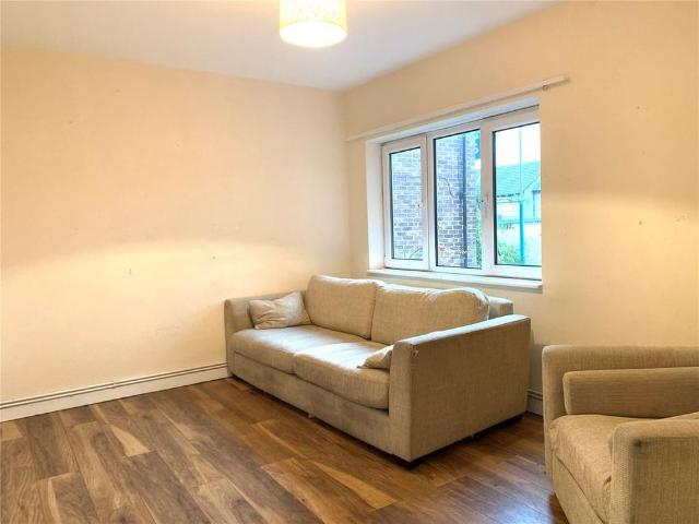 3 bedroom maisonette to rent