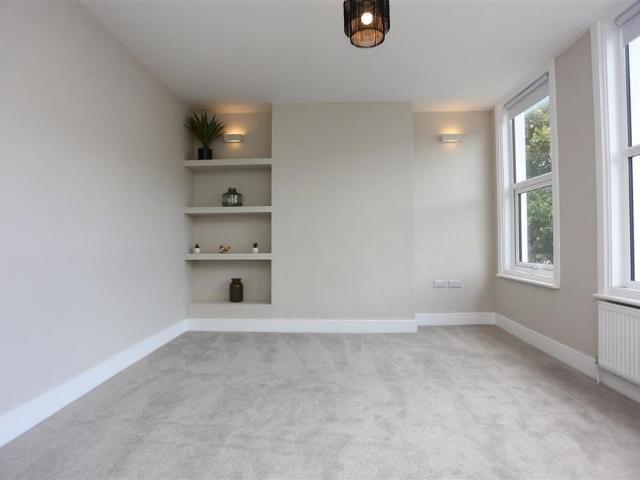 3 bedroom maisonette to rent
