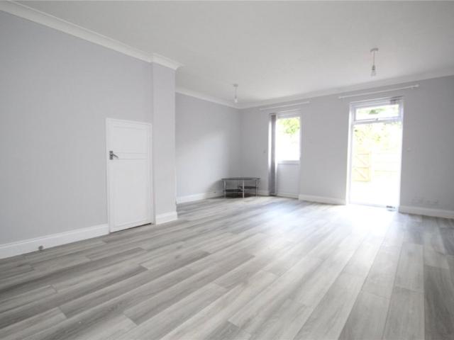 3 bedroom maisonette to rent