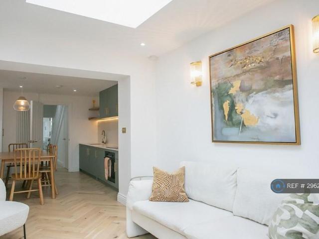 3 bedroom maisonette to rent