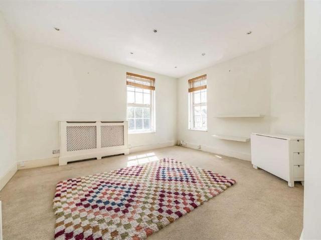 3 bedroom maisonette to rent