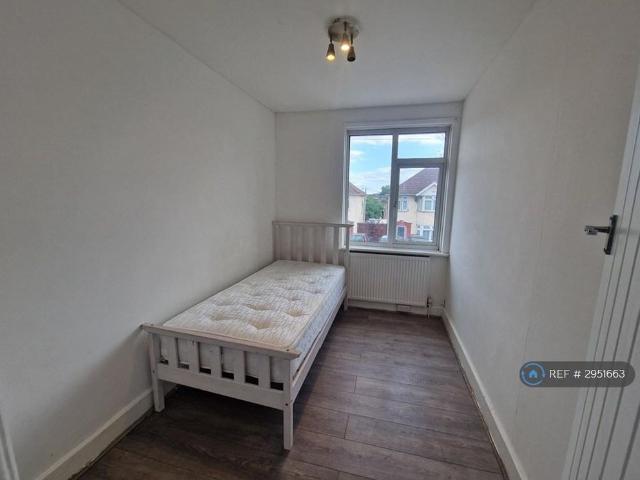 3 bedroom maisonette to rent