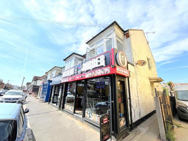 3 bedroom maisonette to rent
