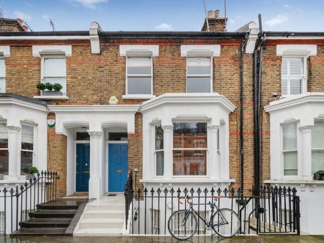 3 bedroom maisonette to rent