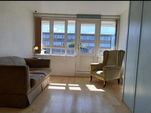 3 bedroom maisonette to rent