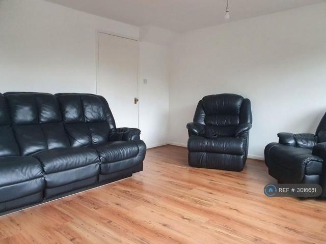 3 bedroom maisonette to rent