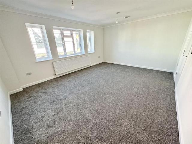3 bedroom maisonette to rent