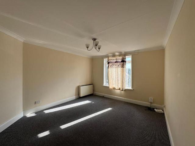 3 bedroom maisonette to rent