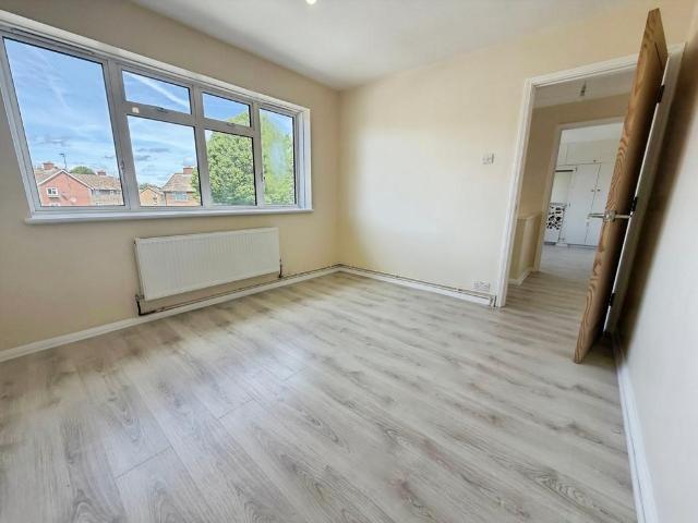 3 bedroom maisonette to rent