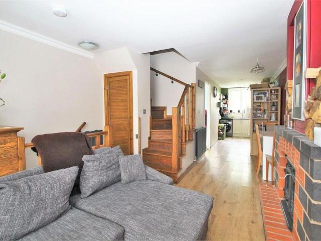 3 bedroom maisonette to rent